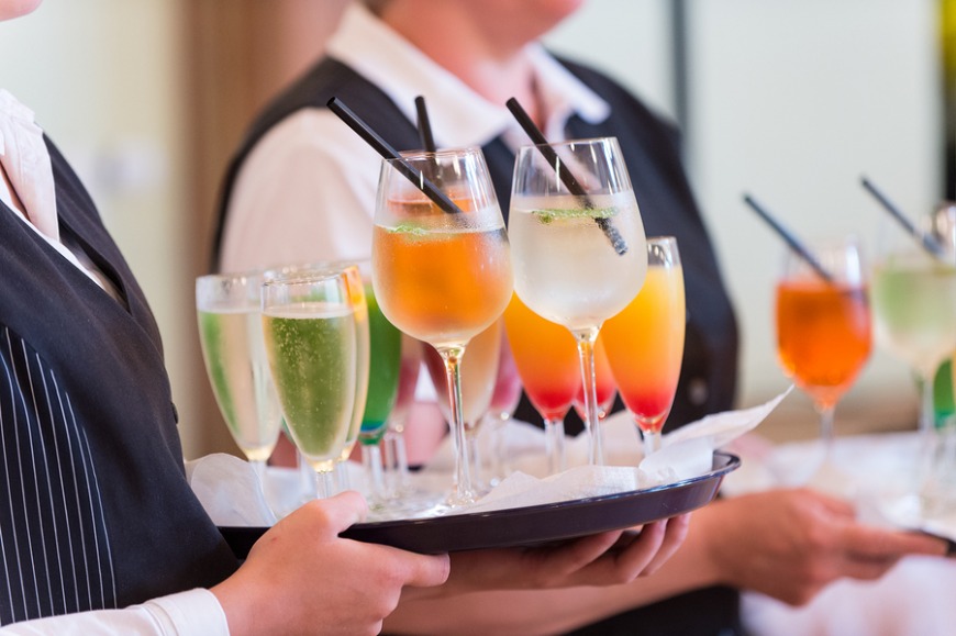 Buying and Drinking Alcohol in Oman | ExpatWoman.com